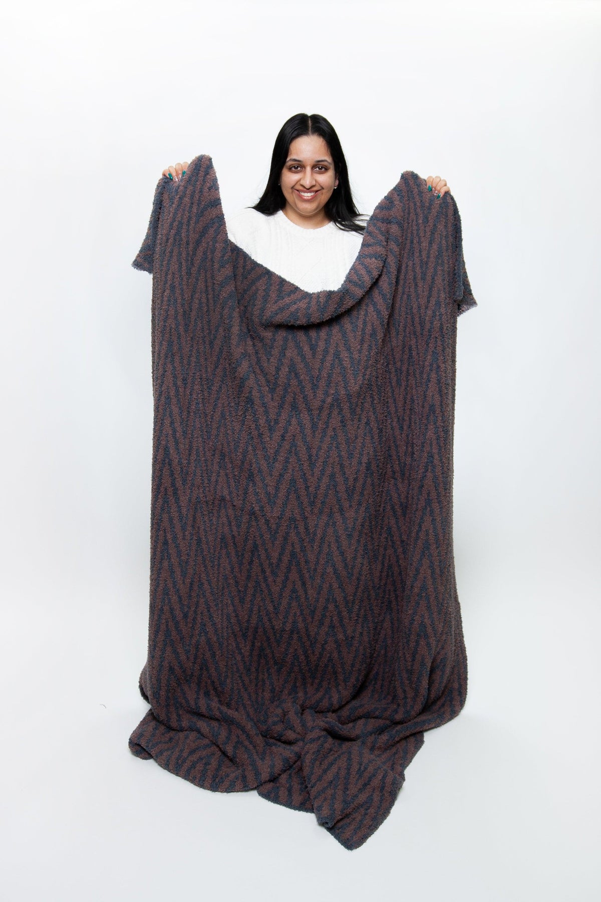 Turbulence & Peppercorn Zig Zag Print Throw – Sunset Snuggles