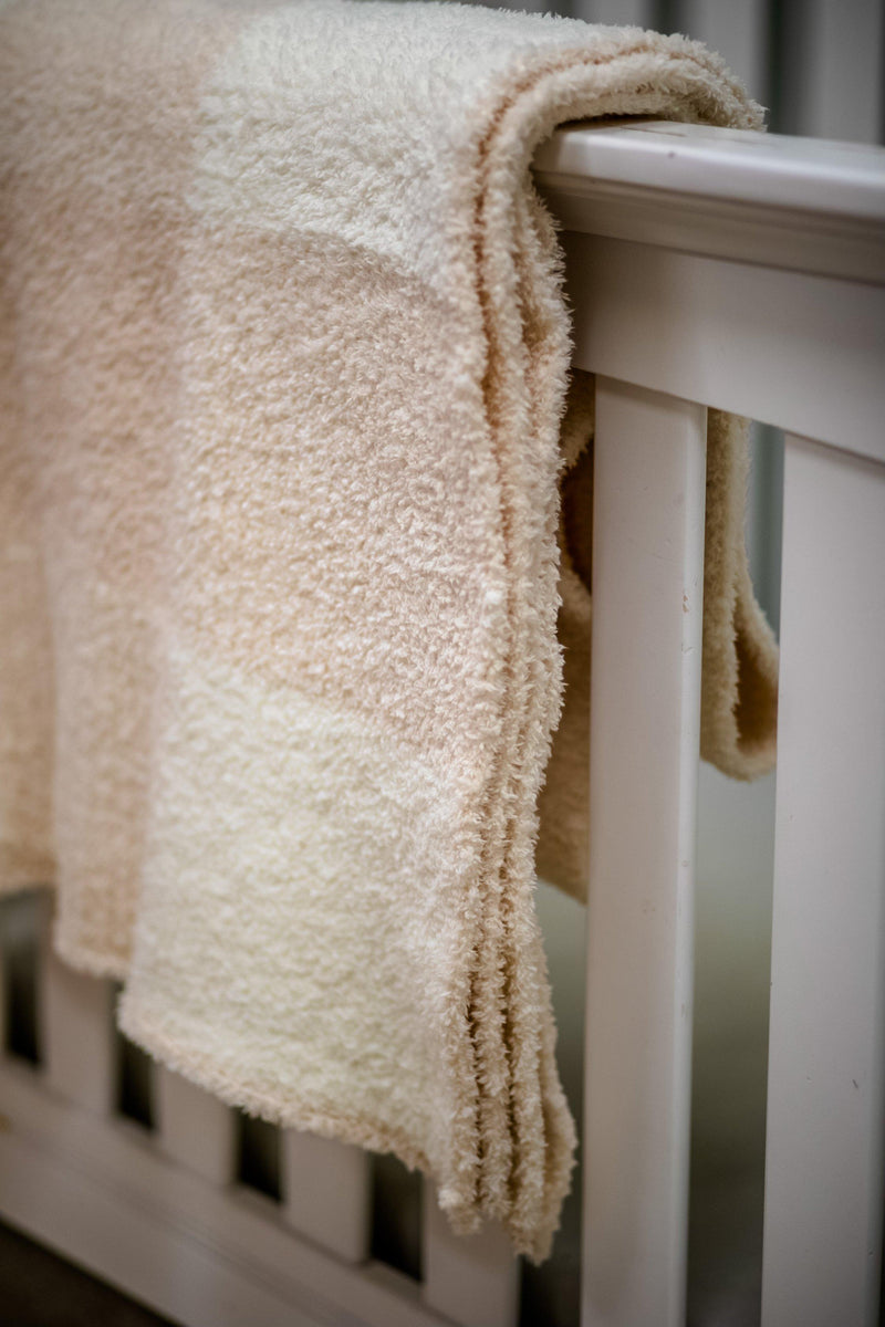 Blush Pink Gingham Extended Throw – Sunset Snuggles